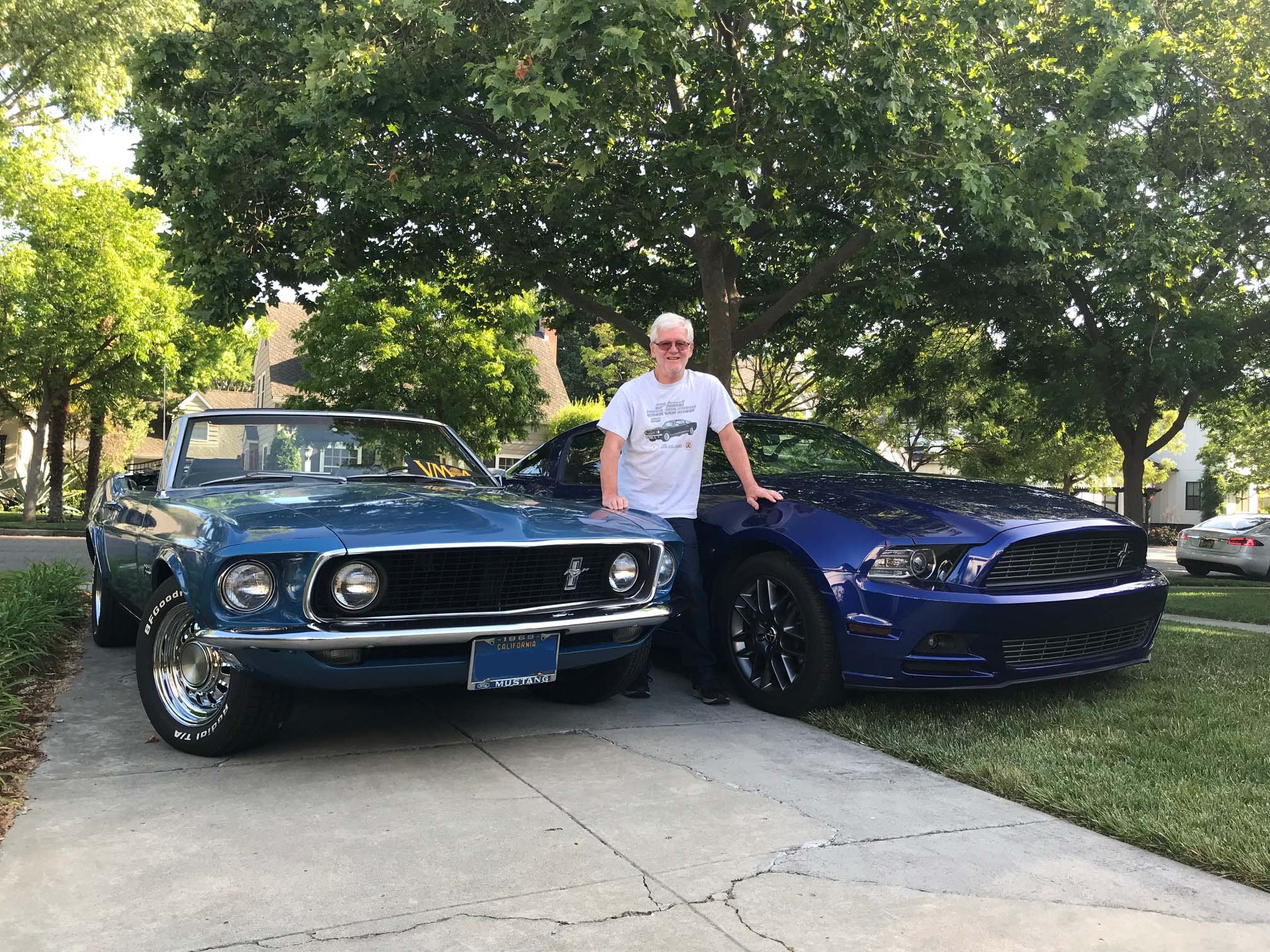 Vintage Mustang Owners Association (VMOA)